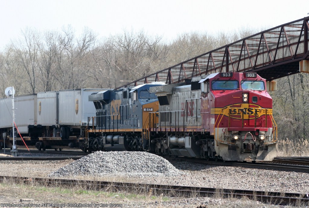 BNSF 933